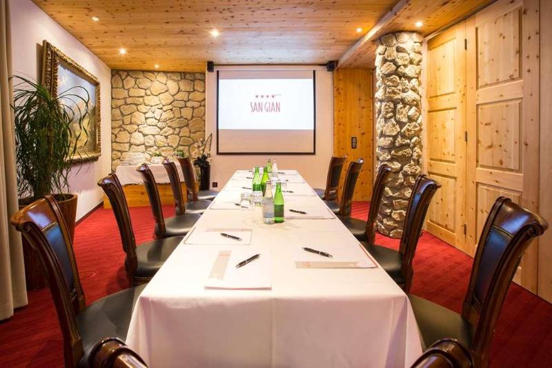 Sport & Wellnesshotel San Gian St. Moritz - Saint-Moritz