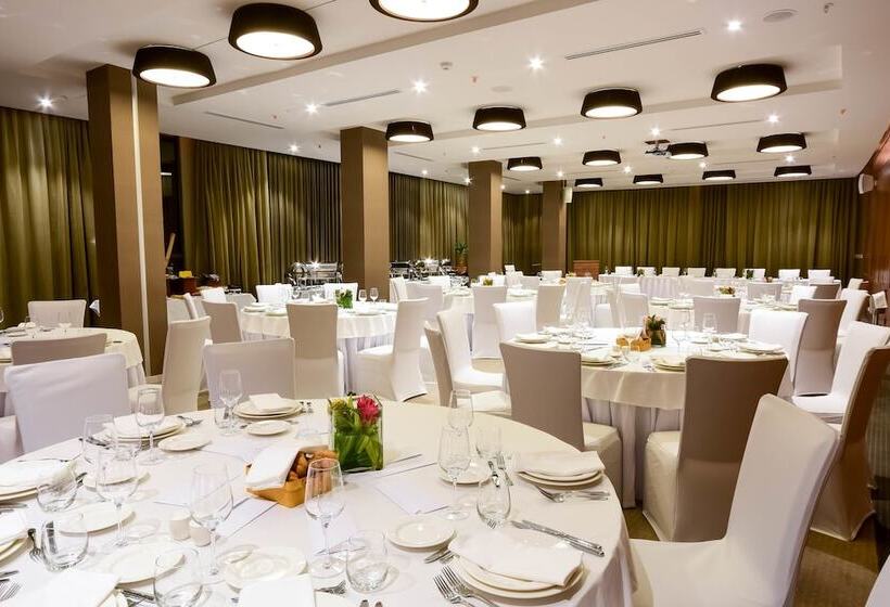 Hotel 2 Fevrier, Lome - Lomé