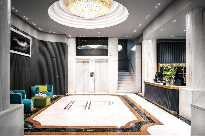 Hôtel Plaza E De Russie  Relais & Chateaux - Виареджо