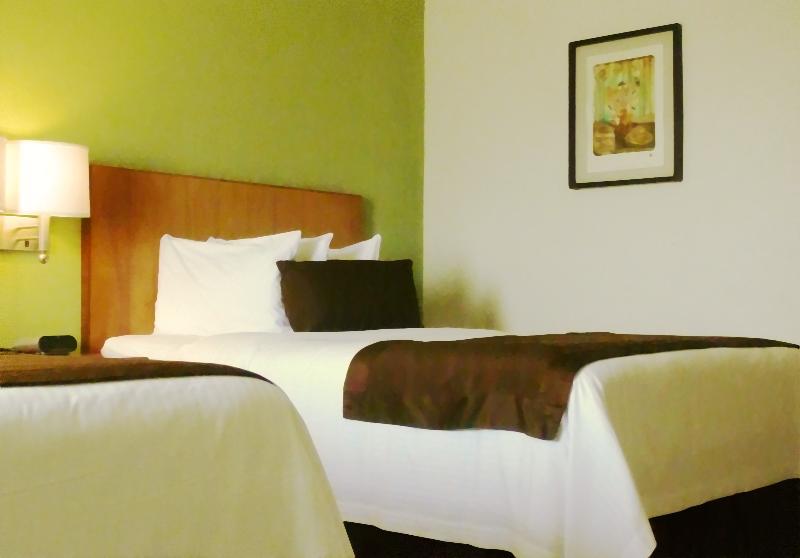Hotel Comfort Inn Puerto Vallarta Golfside & Marina - Puerto Vallarta
