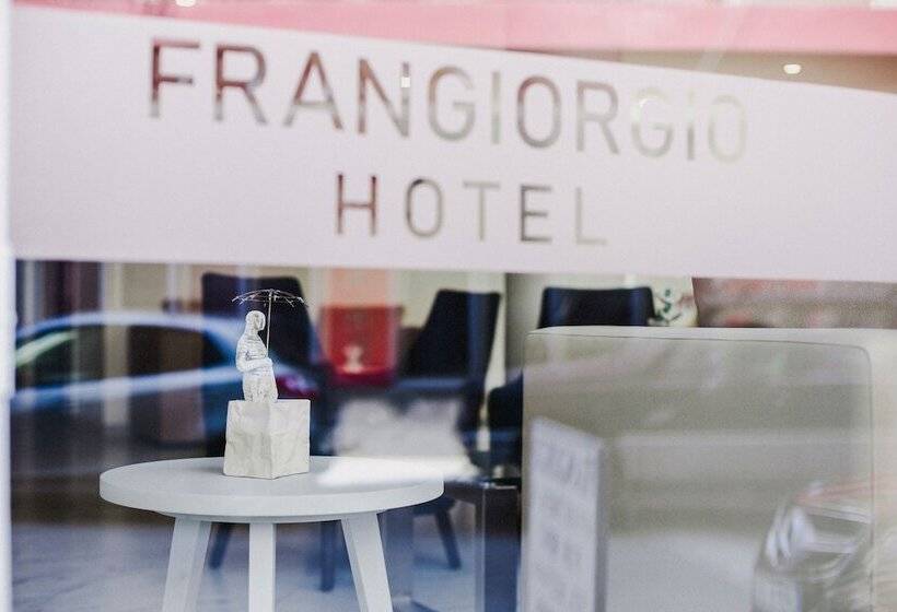 Hôtel Frangiorgio - Larnaca
