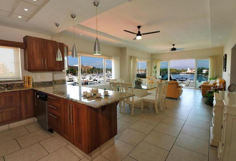 Hôtel Marina Banderas Suites - Nuevo Vallarta
