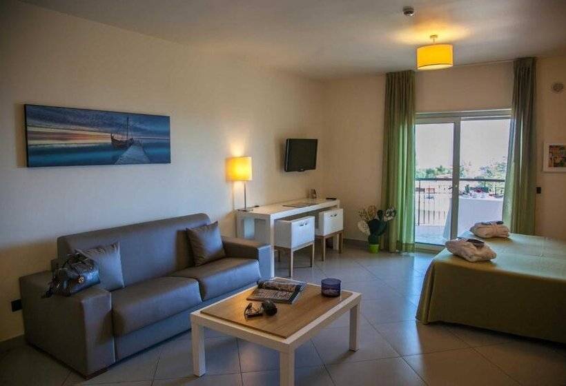 4 Spa Resort - Катания