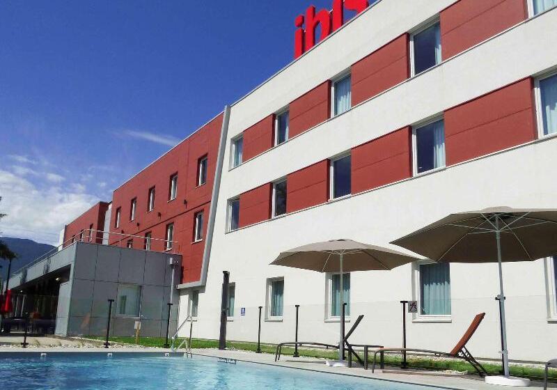 Hôtel Ibis Saintgenispouilly Geneve - Saint-Genis-Pouilly