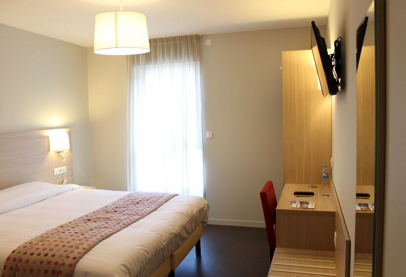Brit Hotel Brive La Gaillarde   Restaurant La Limousine - Corrèze