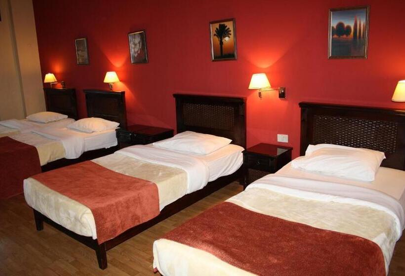 Hôtel Green Plaza Inn    Business &Families Only - Alexandria