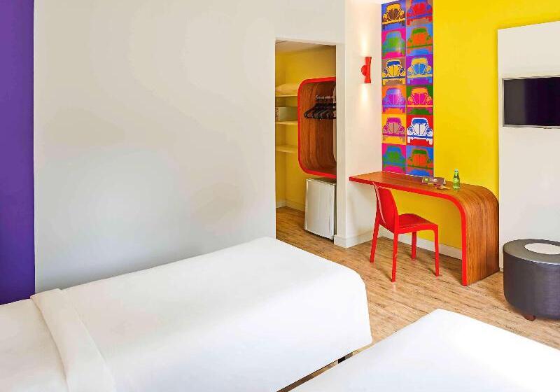 Hôtel Ibis Styles Balneario Camboriu  1 Quadra Do Mar - Balneário Camboriú